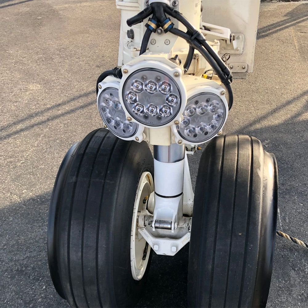 Whelen Gulfstream G3 LED Landing & Taxi Light Kits G350, G450, GV, G500 ...